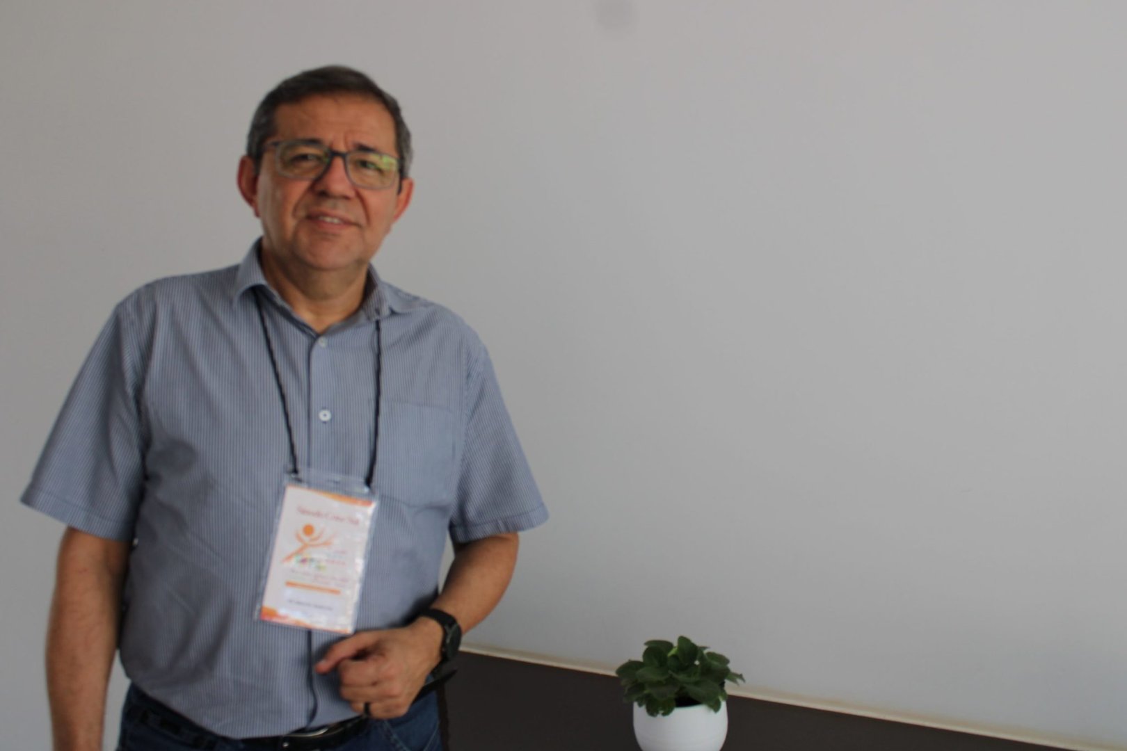 Facilitador explica sobre a metodologia de escuta espiritual utilizada ...